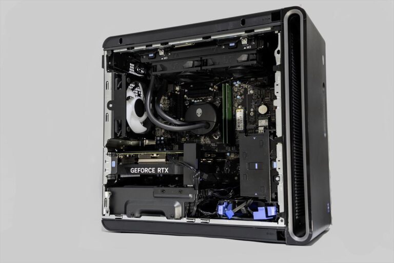 RTX4070 Alienware Aurora R16 実機レビュー | ビジネスマンのためのパソコン購入ナビ